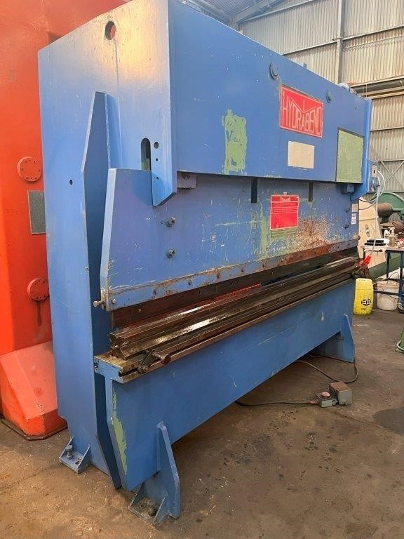 Hydrabend Series A 80/31/25 80ton x 3100mm Vee Block and Top Tool ...