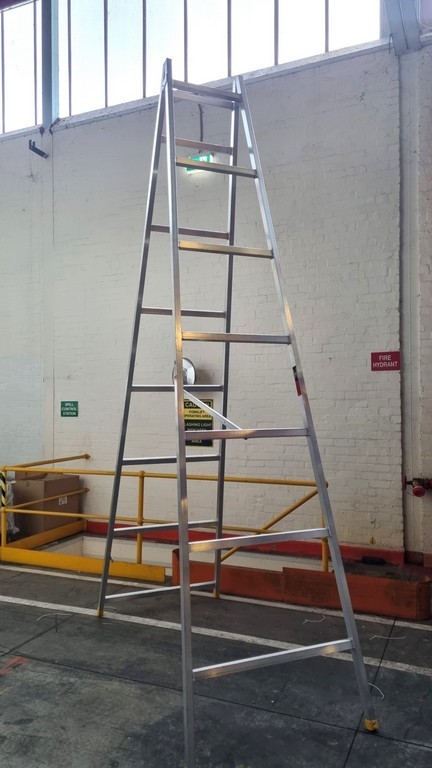 Height Access Aluminium A Frame Trestle Auction (0017-5060272) | Grays ...