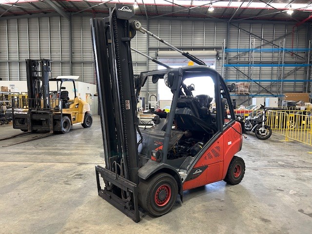 Linde H30 Counterbalance Forklift Auction (0025-9060812) | Grays Australia