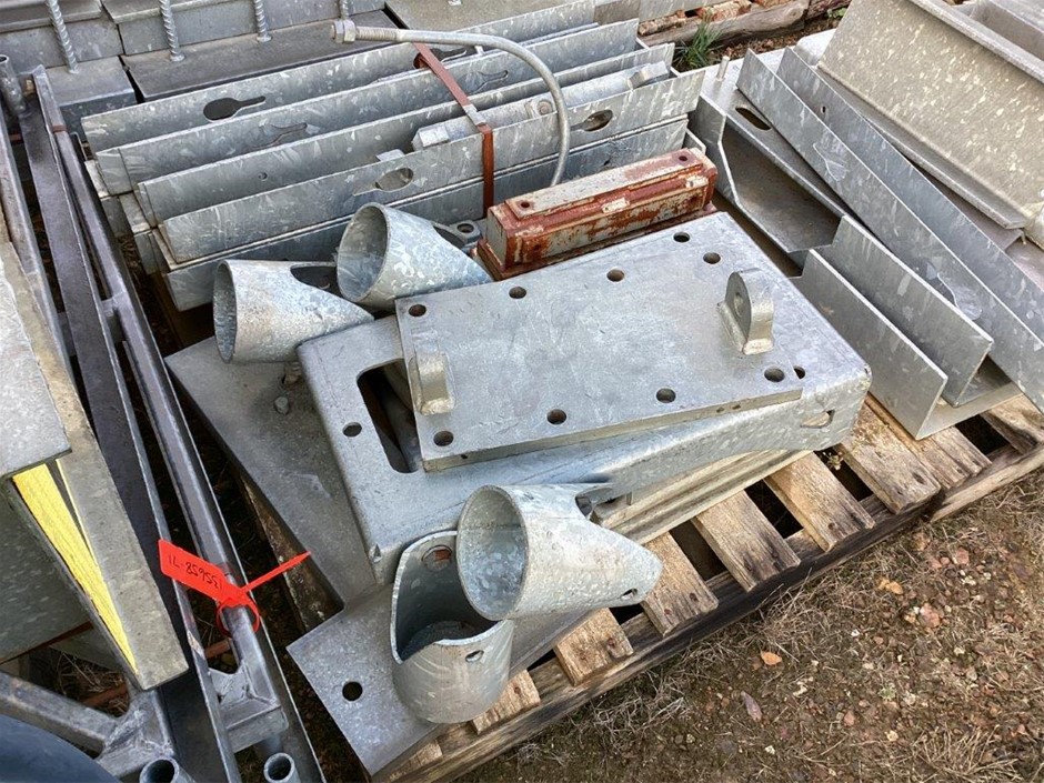 A Quantity of Galvanised Steel Plates Auction (0072-3033865) | Grays ...