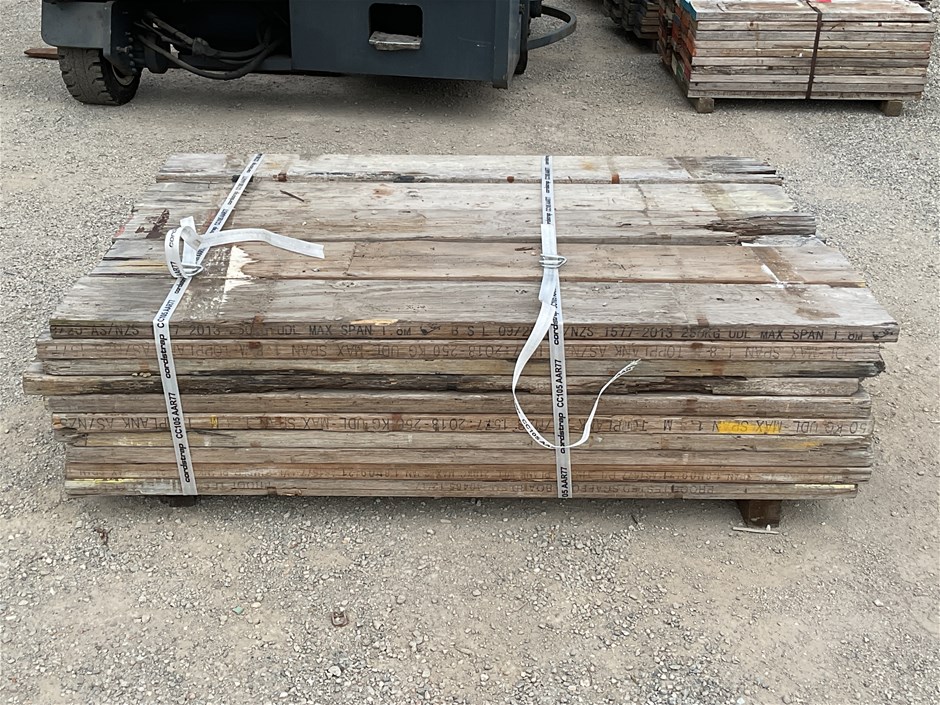 Qty Timber Planks x 1 Bundle Auction (1325-7057992) | Grays Australia
