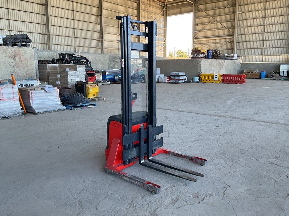 Linde L12 AS Walkie Stacker Auction (0017-7058542) | Grays Australia