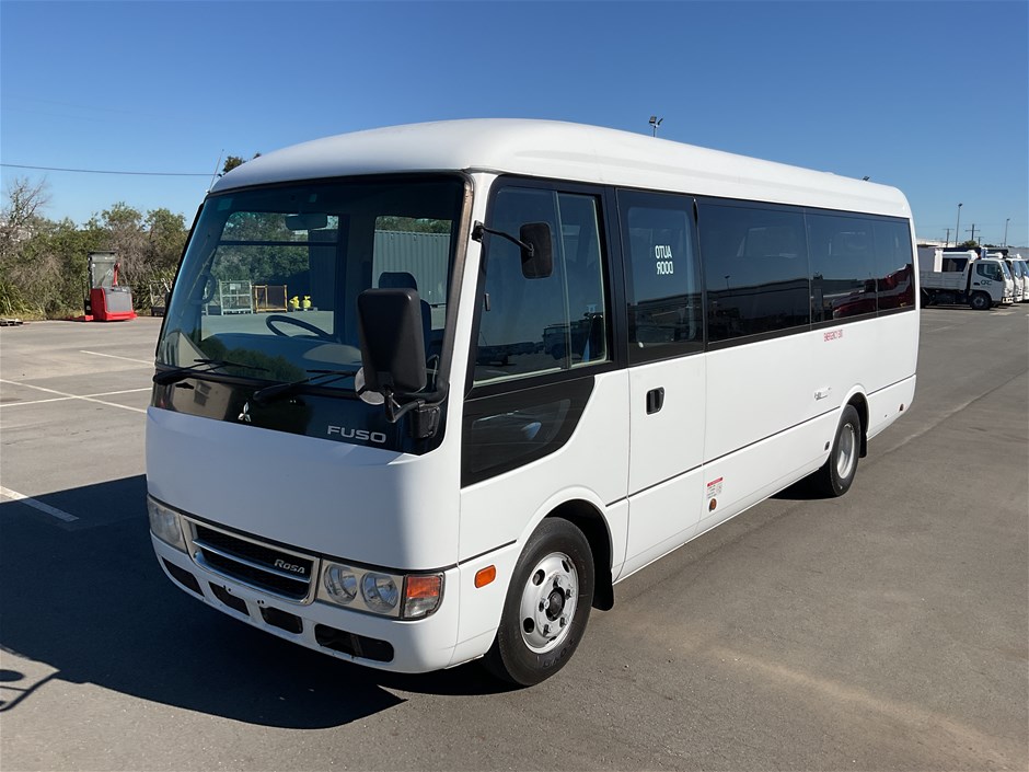 2015 Mitsubishi BE600 Deluxe Rosa 22-Seater Bus (Ex. Defence) Auction ...