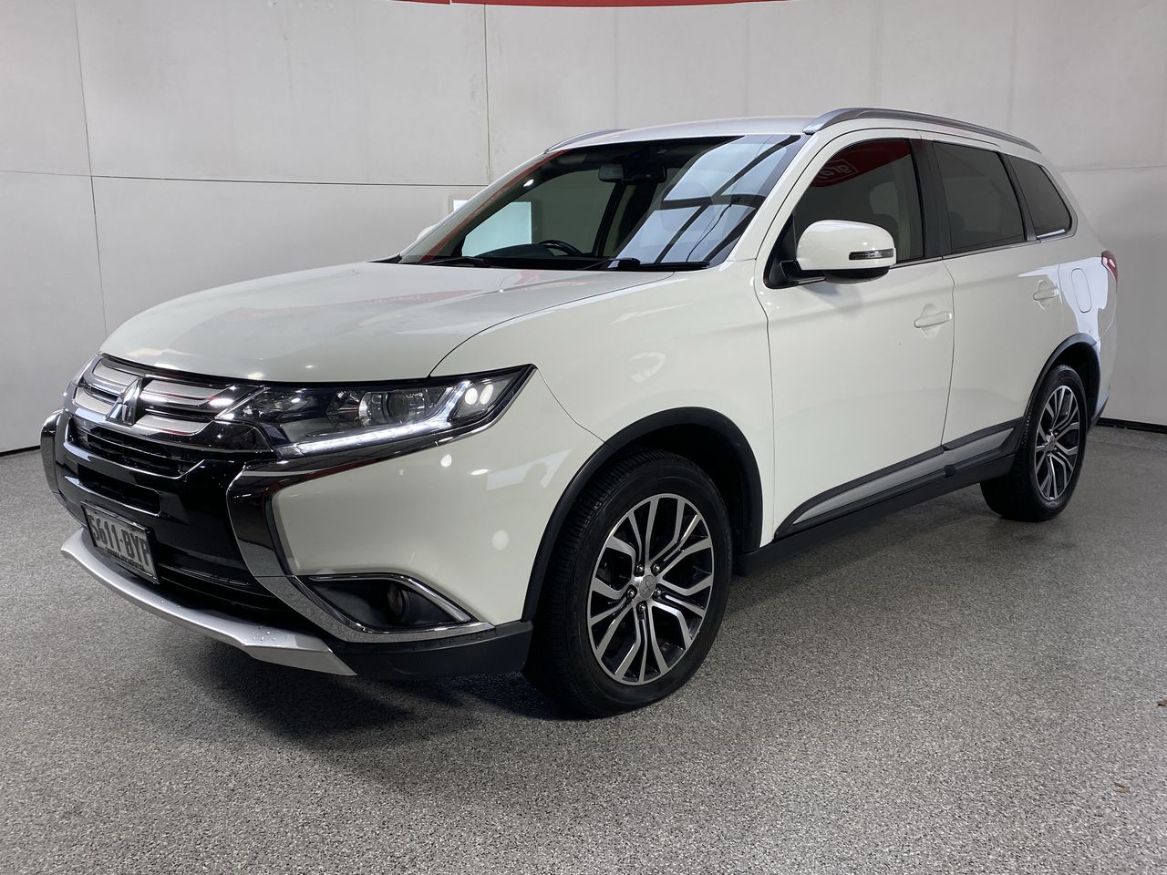 2015 Mitsubishi Outlander XLS 4WD ZK Turbo Diesel Automatic 7 Seats ...