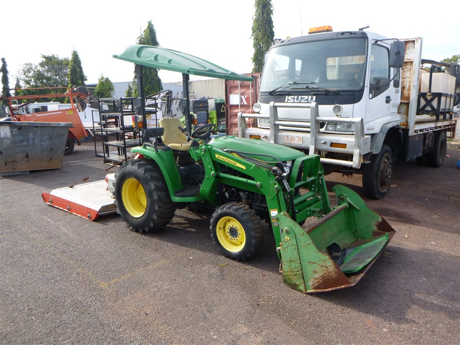 2014 John Deere 3036E Tractor with Loader and Slasher Auction (0001 ...