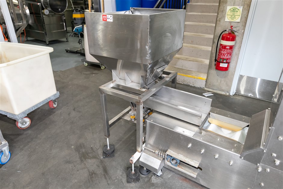Vibrating Hopper Auction (0040-5060349) | Grays Australia