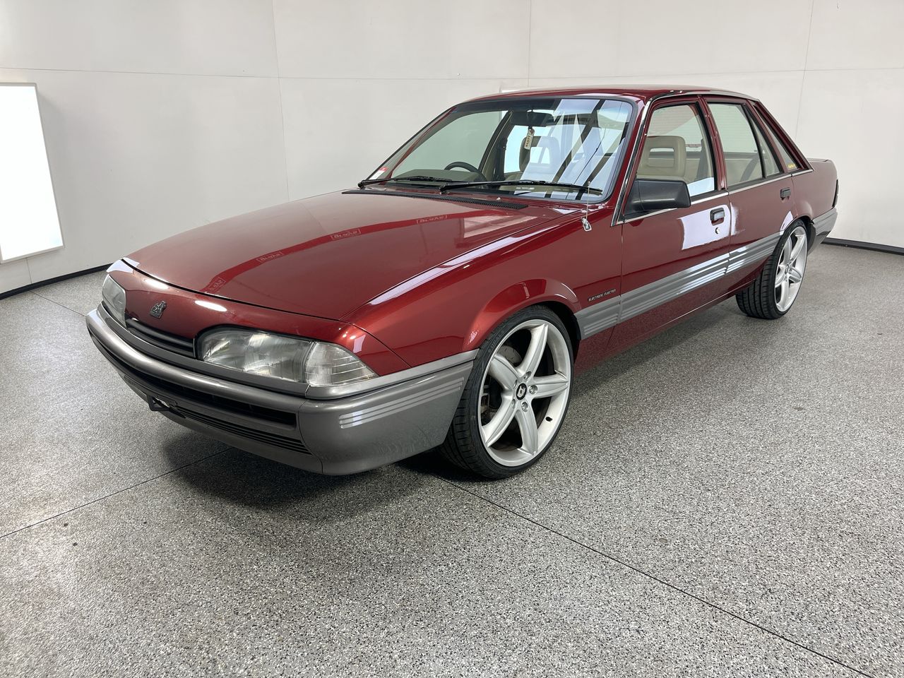 1988 Holden Commodore Turbo Automatic Sedan Auction (0001-50712527 ...
