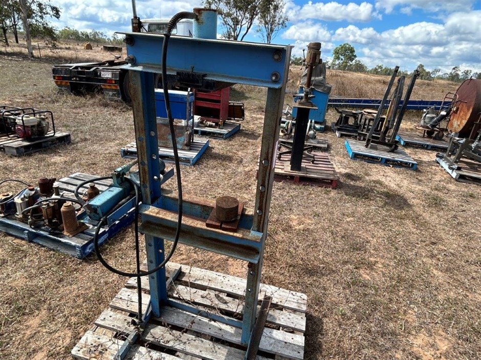 20 Tonne Air / Hand Press Auction (0100-7059161) | Grays Australia
