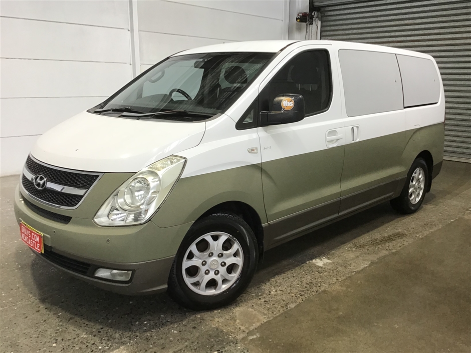 2008 Hyundai iMAX TQ Turbo Diesel Manual 8 Seats People Mover Auction ...