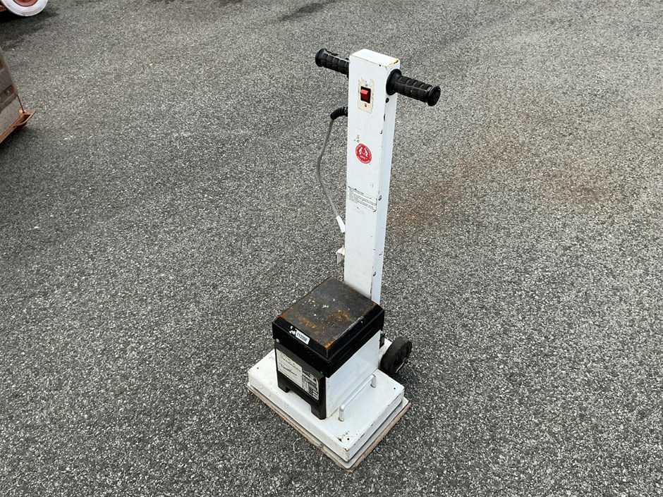 Squar Buff Sandmaster Floor Finishing Sander 240v Auction (0023-9062321 ...