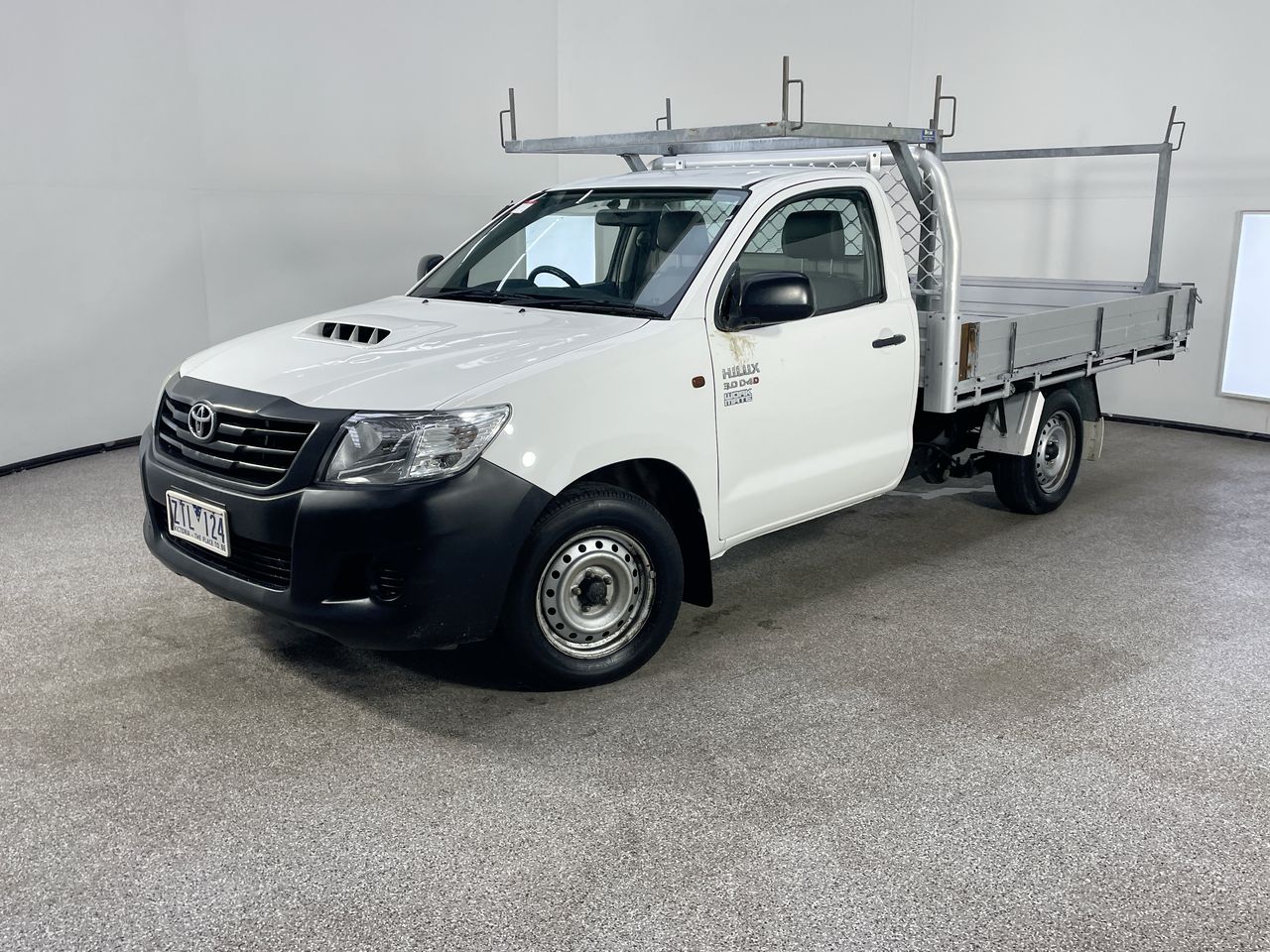 2013 Toyota Hilux 4X2 WORKMATE KUN16R Turbo Diesel Manual Cab Chassis ...
