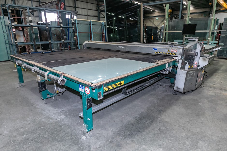 Bottero Glass Sheet Cutting Machine with Feed Tables Auction (0024 ...