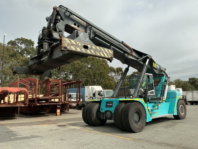2015 Konecranes SMV 4531 TC5 Reach Stacker Yard Crane Auction (0001 ...
