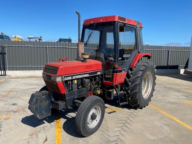 Case International 895 XL Tractor Auction (0009-8021147) | Grays Australia