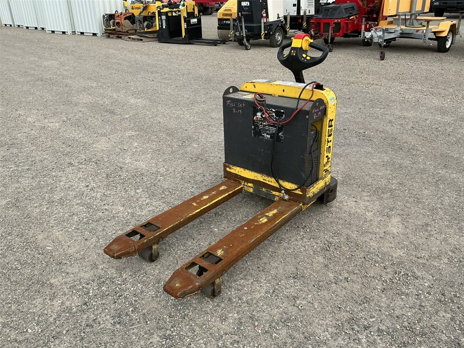 Hyster W40Z Pallet Truck Auction (0027-3035170) | Grays Australia