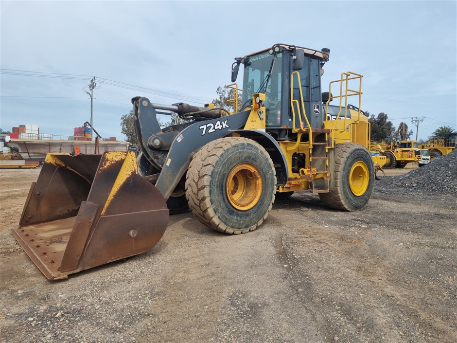 John Deere 724K Wheeled Loader Auction (0015-8021022) | Grays Australia