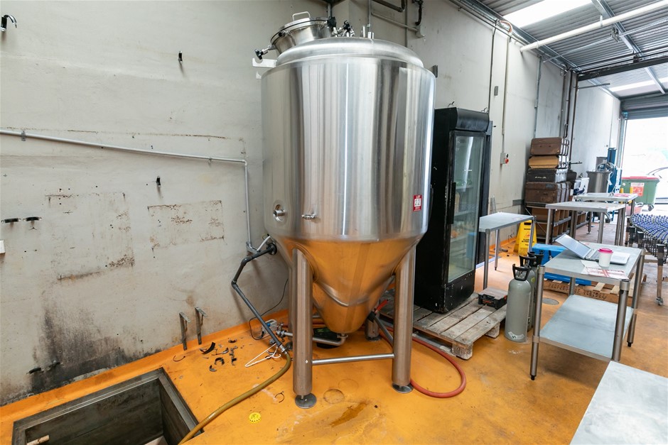 1 x 1000L Conical Insulated Fermentation Tank Stainless Steel Auction ...