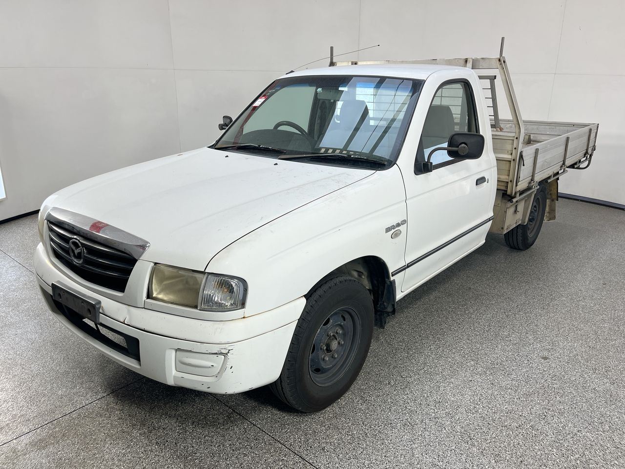 2004 Mazda Bravo DX B2600 Automatic Cab Chassis Auction (0001-50713300 ...
