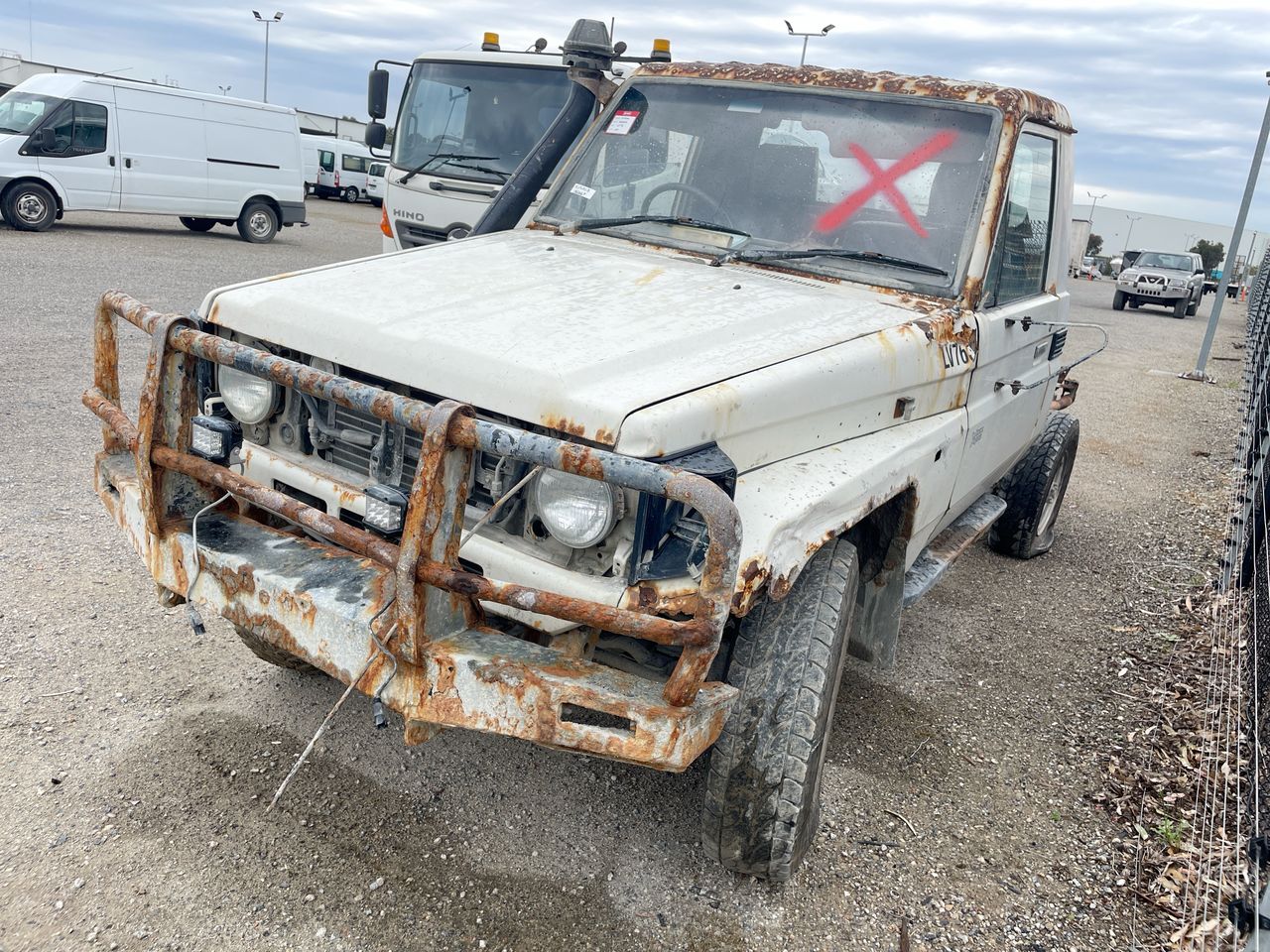 Toyota Landcruiser HZJ79R Manual Cab Chassis Auction (0001-21057711 ...
