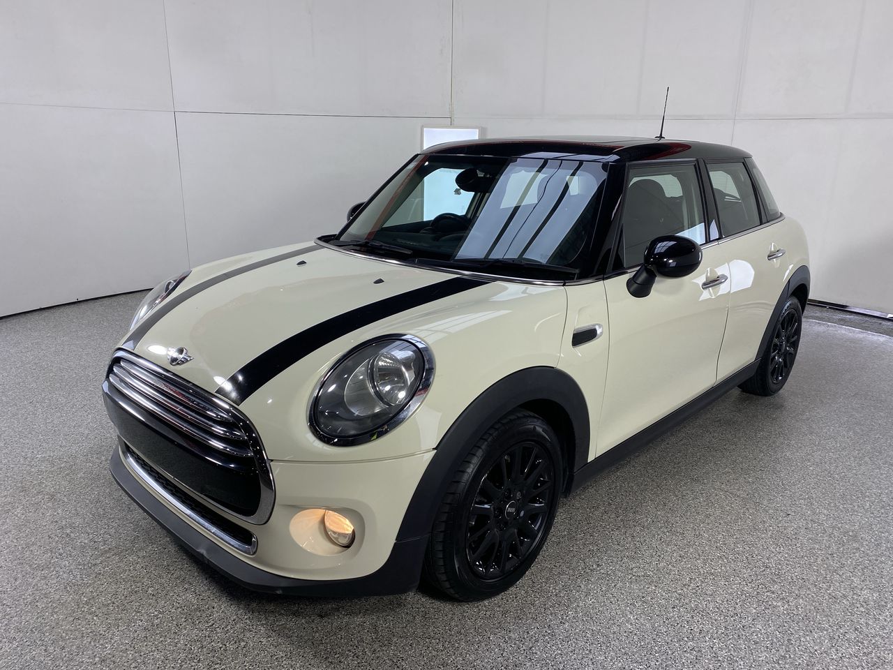 2015 Mini Cooper F55 Automatic Wagon Auction (0001-60049347) | Grays ...