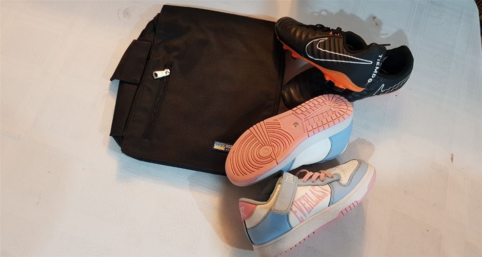 Everlast 23cm. Nike Football Shoes Tiempo 22.5 and Back pack New. Used ...