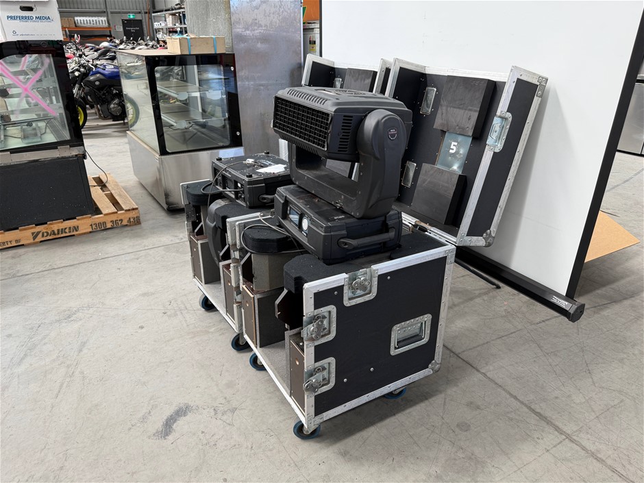 Pair of ROBE REDWash 3.192 Stage Lights in Roadcase Auction (0069 ...