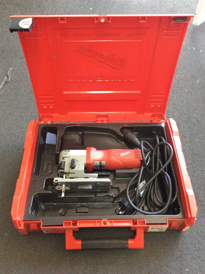 Milwaukee FSPE 110 QX Pendulum Jig Saw Auction (0003-2575089) | Grays ...