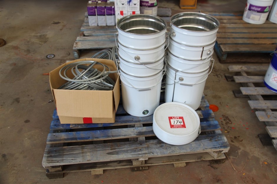 Empty 20Ltrs Drums with Lids Auction (0174-5061370) | Grays Australia