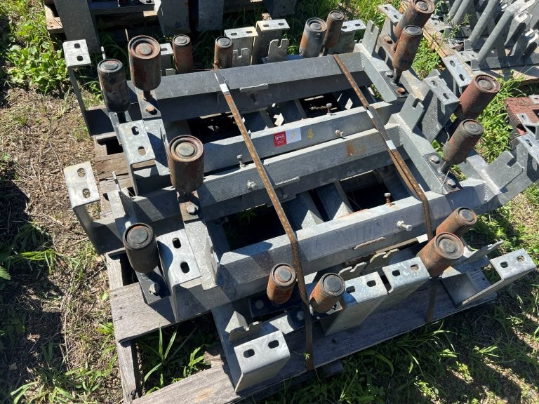 Pallet Conveyor Tracking Frames 750mm Belt - Qnty 8 Auction (0007 ...