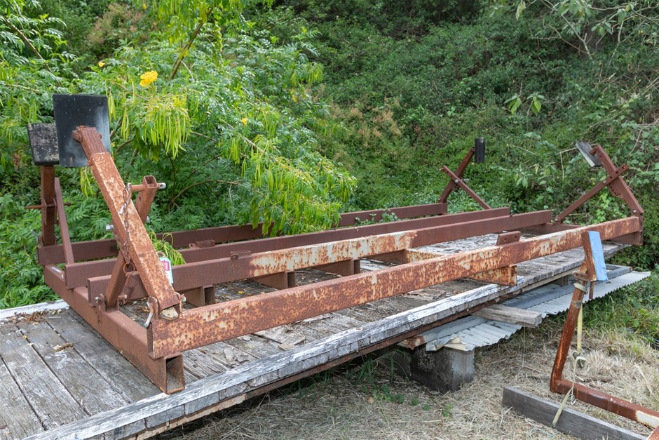 Cruiser Hardstand Auction (0043-5061551) | Grays Australia