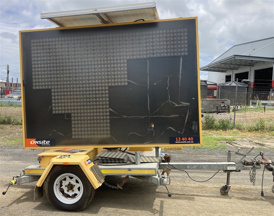 2015 Bartco VM-C-5C-ASM Variable Message Sign - C-Size - Colour Auction ...