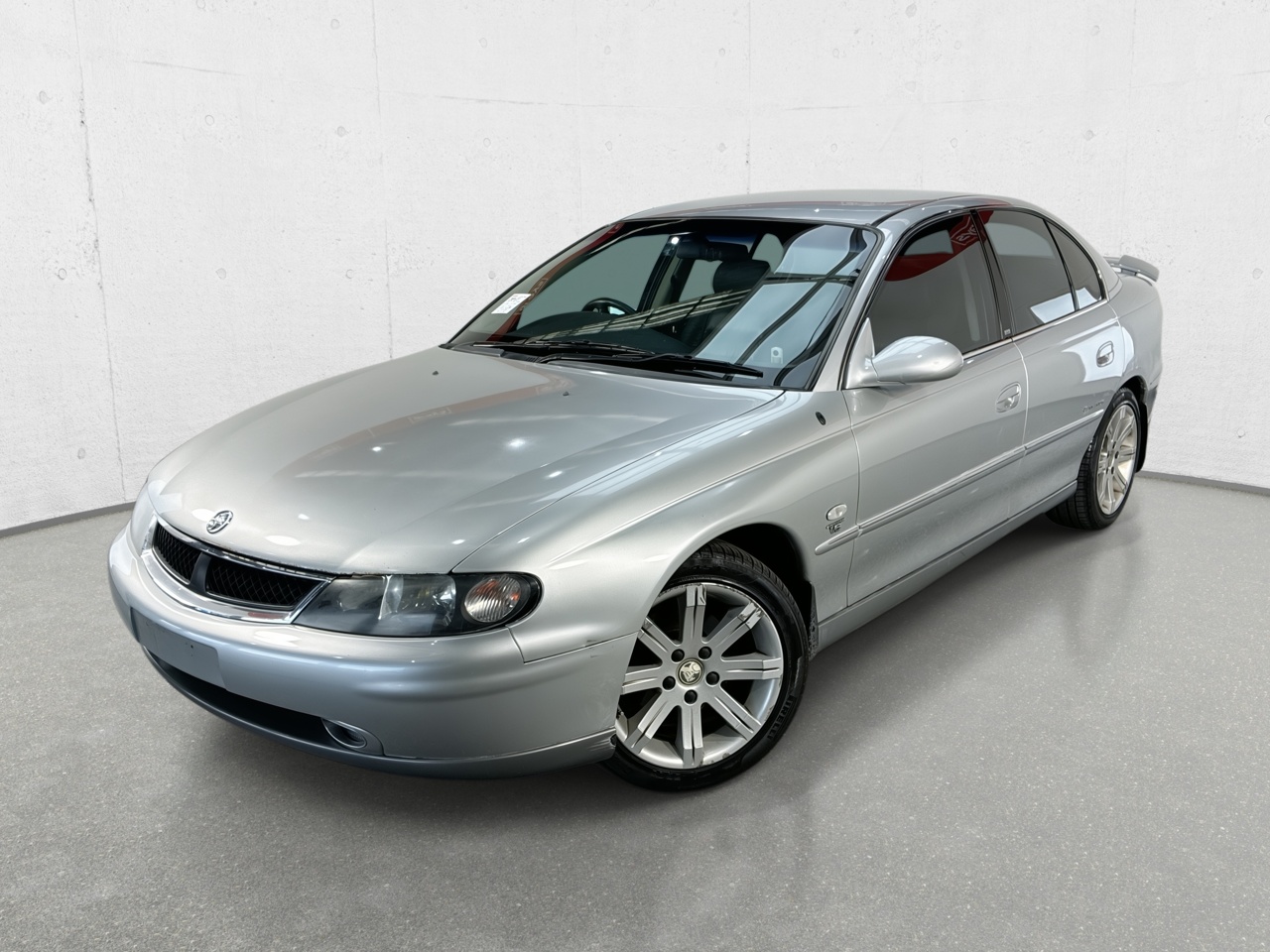 2002 Holden Calais VX Automatic Sedan Auction (0001-10352603) | Grays ...