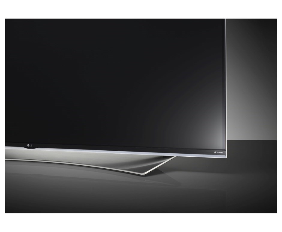 LG 79 inch Prime 4K UHD TV with Built-in WiFi (79UF950T) Auction ...